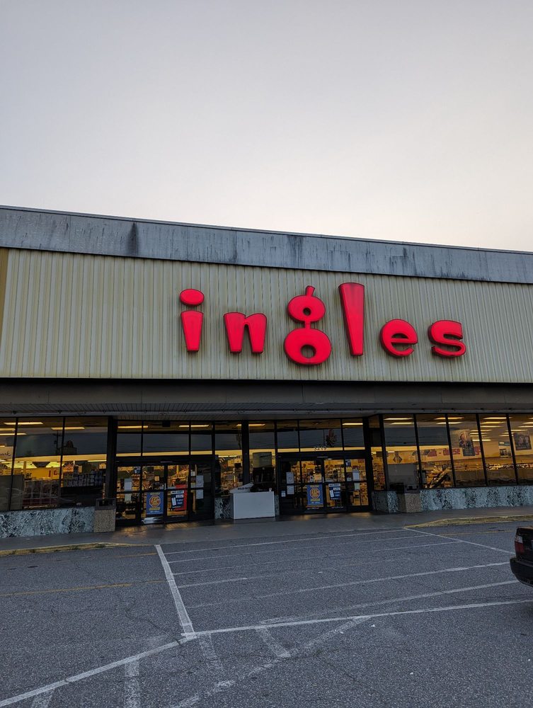 INGLES MARKET INC NUMBER 78 - Updated December 2025 - 13 Photos - 3219 ...