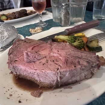 BIG FOOT INN - Updated December 2025 - 62 Photos & 124 Reviews - 11508 ...