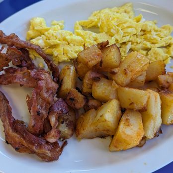 BOB & EDITH’S DINER - MANASSAS CORNER - Updated March 2025 - 63 Photos ...