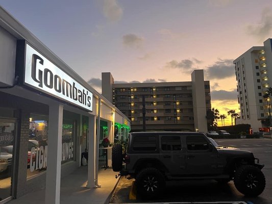 GOOMBAH’S CIGAR LOUNGE - Updated June 2024 - 14953 Gulf Blvd, Madeira ...