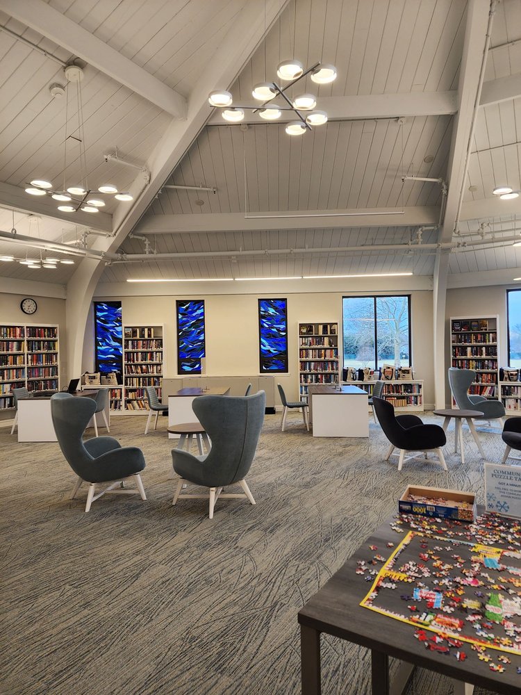 BAYPORT-BLUE POINT PUBLIC LIBRARY - Updated December 2025 - 11 Photos ...