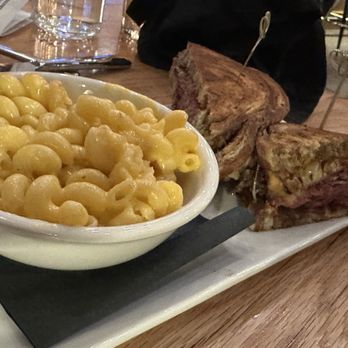 ARMOR BREWING - Updated August 2025 - 367 Photos & 199 Reviews - 9 ...