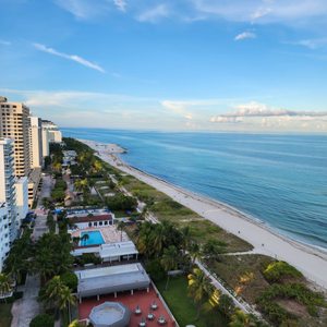 WATR AT THE 1 ROOFTOP - 777 Photos & 451 Reviews - 2341 Collins Ave ...