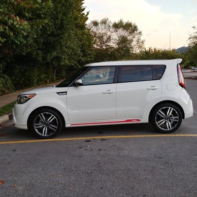 PARAMOUNT KIA ASHEVILLE - Updated December 2025 - 23 Photos & 71 ...