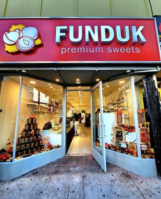 FUNDUK - Updated July 2025 - 63 Photos & 18 Reviews - 330 Yonge Street ...