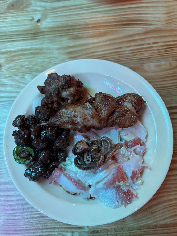 FEAST BUFFET - Updated October 2025 - 46 Photos & 37 Reviews - 3125 S ...