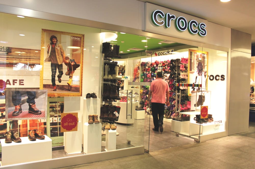 CROCS - Updated May 2024 - Büyükdere Cad., İstanbul, Turkey - Fashion ...