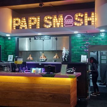 PAPI SMASH’D BURGER - Updated December 2024 - 286 Photos & 150 Reviews ...
