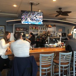 THE LIGHTHOUSE RESTAURANT & DOCK BAR - Updated May 2025 - 540 Photos ...