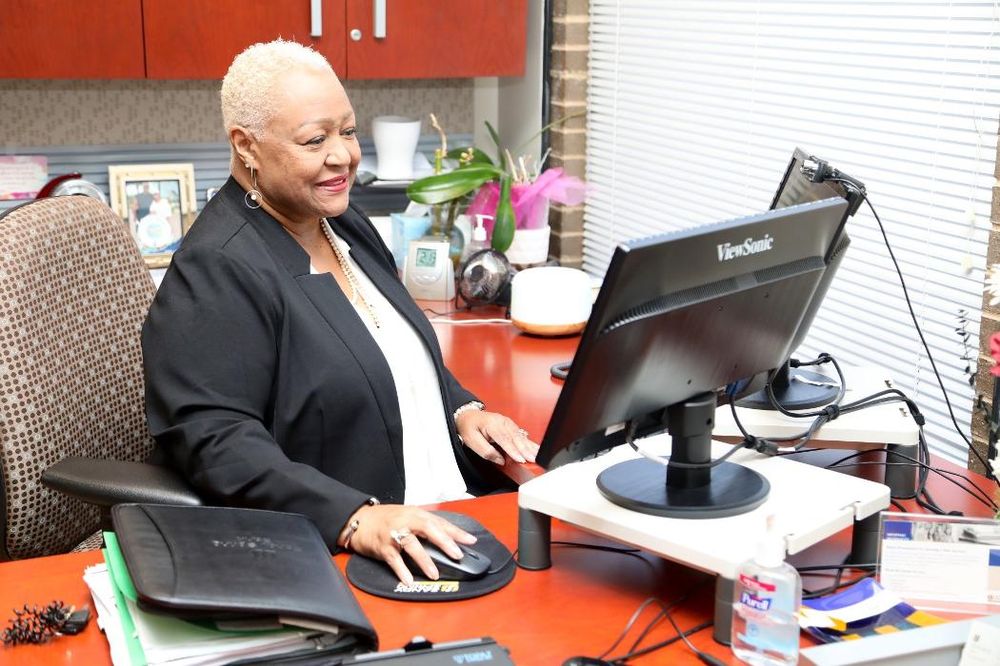 SANDY SPRING BANK - Updated April 2025 - 12 Photos - 5250 Port Royal Rd ...