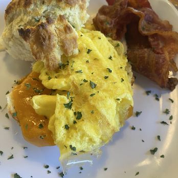 ATOMIC BISCUIT - Updated August 2025 - 107 Photos & 64 Reviews - 401 E ...