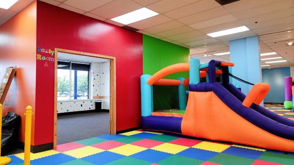 THE BOUNCE PLAYHOUSE - Updated October 2025 - 12 Photos - 2471 ...