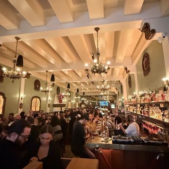 BAR DOMINION - Updated December 2025 - 1243 Rue Metcalfe, Montréal ...