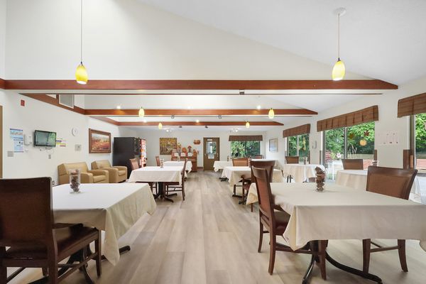 EVERGREEN POST ACUTE - Updated January 2026 - 24 Photos - 8643 NE Beech ...