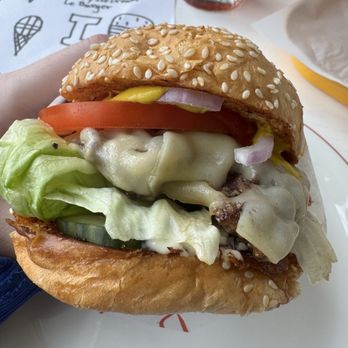 LE BURGER 4304 - Updated June 2025 - 211 Photos & 83 Reviews - 4304 ...
