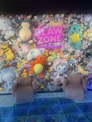 CLAW ZONE - Updated October 2025 - 19 Photos - 5629 Outer Lp ...