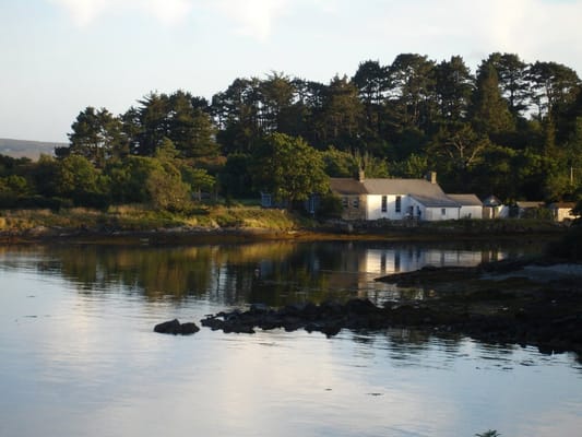 THE TIN PUB - Updated January 2026 - Reenacappul, Ahakista, Co. Cork ...