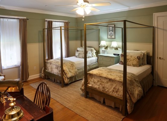 LILAC INN - 24 Photos & 12 Reviews - Bed & Breakfast - 53 Park St ...