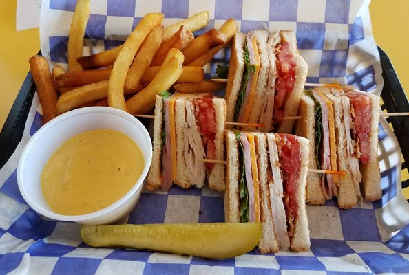 FAIRMOUNT CAFE - Updated November 2025 - 11 Photos & 30 Reviews - 3750 ...