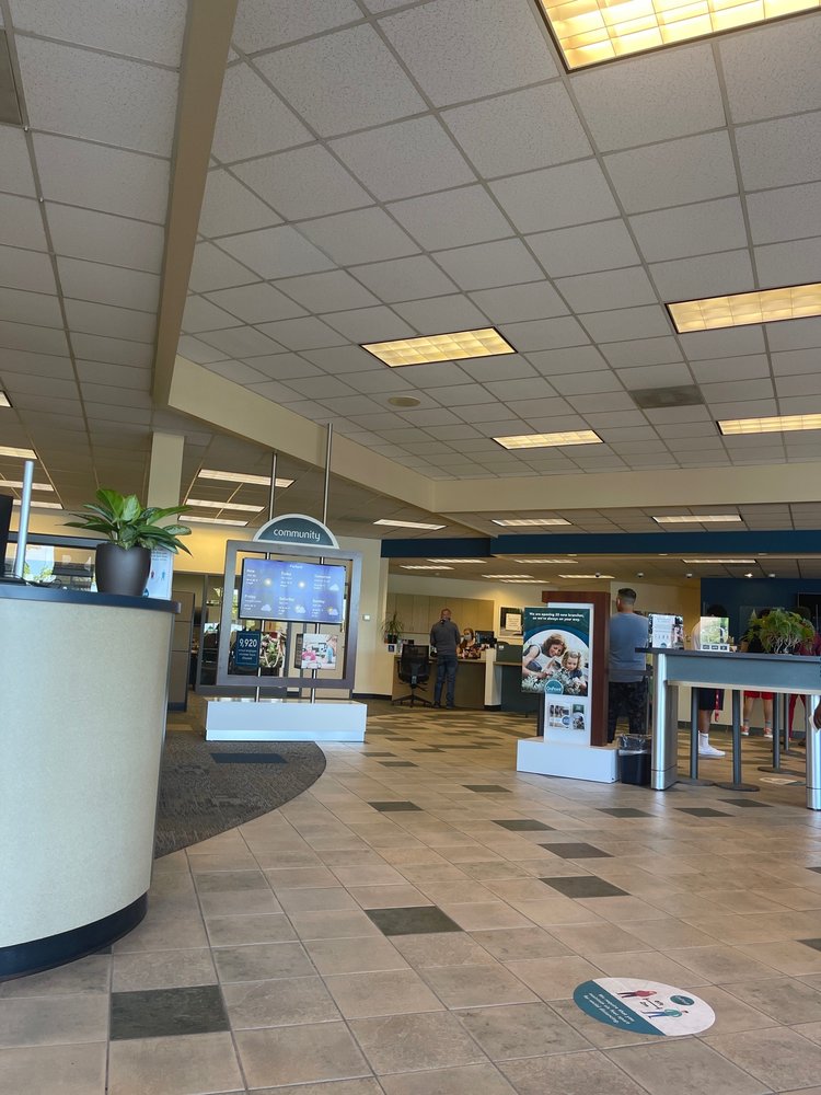 ONPOINT COMMUNITY CREDIT UNION - Updated April 2025 - 41 Reviews - 9730 ...