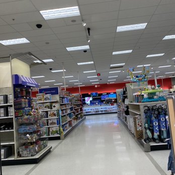 TARGET - Updated July 2025 - 58 Photos & 46 Reviews - 1907 E Victory Dr ...