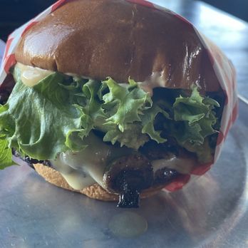 BURGER ME! - Updated October 2025 - 457 Photos & 701 Reviews - 6280 ...