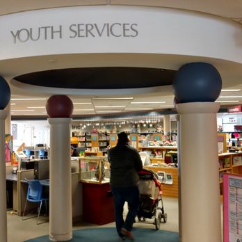 STERLING HEIGHTS PUBLIC LIBRARY - Updated December 2025 - 20 Photos ...