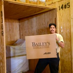 BAILEY’S MOVING & STORAGE - 17 Photos & 11 Reviews - 2838 N El Paso St, Colorado Springs ...