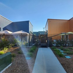 EXODUS RECOVERY SAFE LANDING - 17 Photos - 11460 S Normandie Ave, Los ...