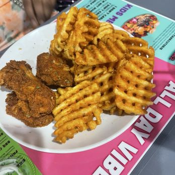 HOLY BRUNCH - Updated January 2026 - 55 Photos & 23 Reviews - 4128 ...