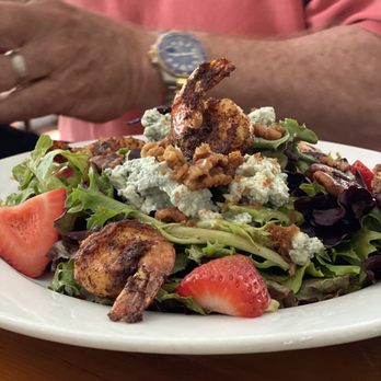 FIRST FLIGHT ISLAND RESTAURANT & BREWERY - Updated November 2024 - 620 ...