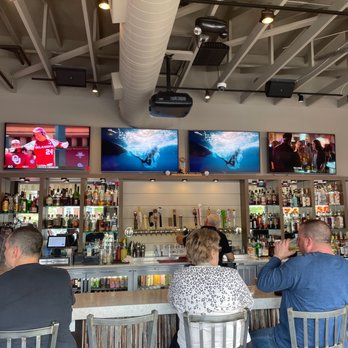 DANNY Z’S PUB AND GRUB - Updated January 2026 - 13 Photos & 74 Reviews ...