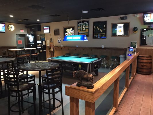 CHUB’S PUB & PACKAGE PLACE - Updated November 2025 - 15 Photos - 421 ...