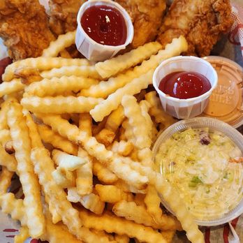 RAISING CANE’S CHICKEN FINGERS - Updated June 2026 - 47 Photos & 33 ...