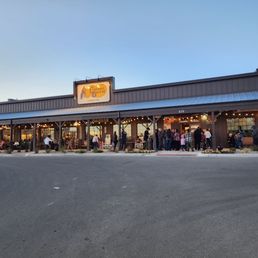 CRACKER BARREL OLD COUNTRY STORE - Updated April 2025 - 502 Photos ...