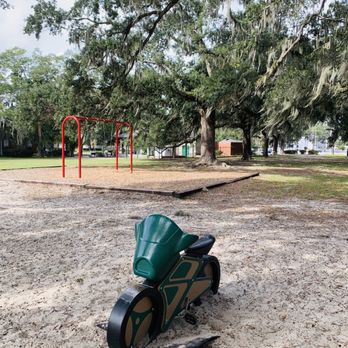 DAFFIN PARK - Updated September 2025 - 117 Photos & 19 Reviews - 1301 E ...