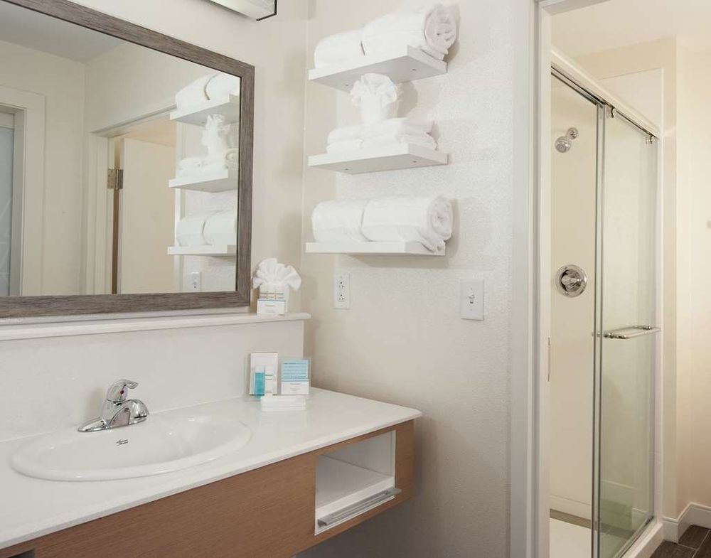 HAMPTON INN & SUITES BY HILTON AUGUSTA-WASHINGTON RD - Updated October ...