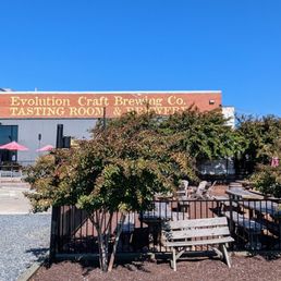 EVOLUTION CRAFT BREWING CO. & PUBLIC HOUSE - Updated October 2025 - 461 Photos & 606 Reviews ...