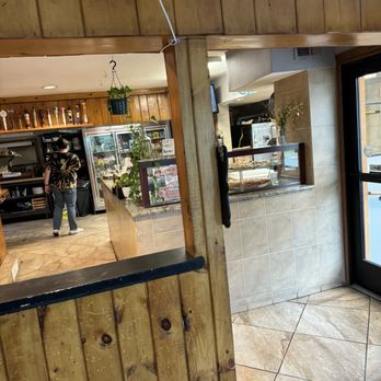 LAYTON HOTEL TAVERN - Updated December 2025 - 61 Photos & 58 Reviews ...