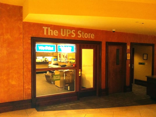 THE UPS STORE - Updated November 2025 - 27 Photos & 29 Reviews - 500 E ...