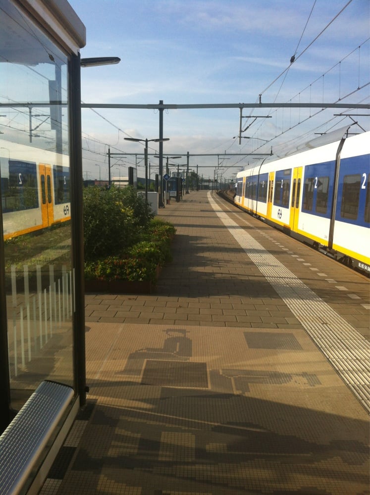 STATION BREUKELEN - Updated March 2025 - Stationsweg 89, Breukelen ...