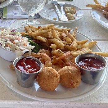 SMITHFIELD STATION WATERFRONT INN RESTAURANT - Updated December 2025 ...