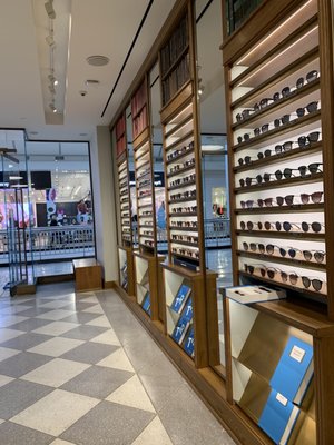 WARBY PARKER TYSONS CORNER - Updated October 2025 - 47 Photos & 58 Reviews - 1961 Chain Bridge ...