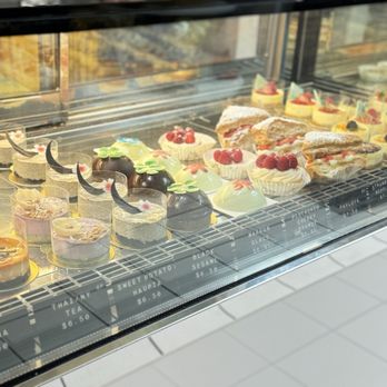 TINY PYRAMID - Updated December 2024 - 3194 Photos & 476 Reviews - 560 ...