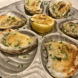 HALCYON - Updated October 2025 - 509 Photos & 321 Reviews - 114 Walnut ...