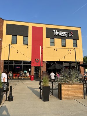 HELLTOWN TAPROOM HOUSTON - Updated December 2024 - 33 Photos & 12 ...