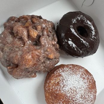 RISE DOUGHNUTS - Updated May 2025 - 57 Photos & 59 Reviews - 28 Center ...