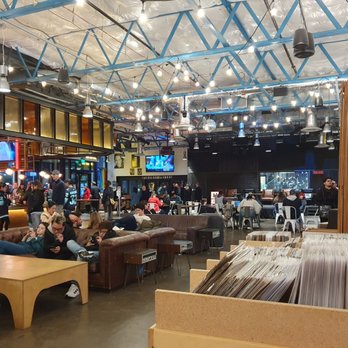 KEXP 90.3 FM - Updated December 2025 - 119 Photos & 193 Reviews - 472 ...