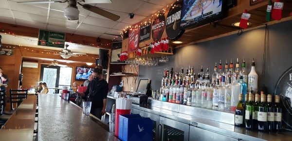 THE HIDEAWAY PUB & EATERY - Updated December 2024 - 81 Photos & 134 ...