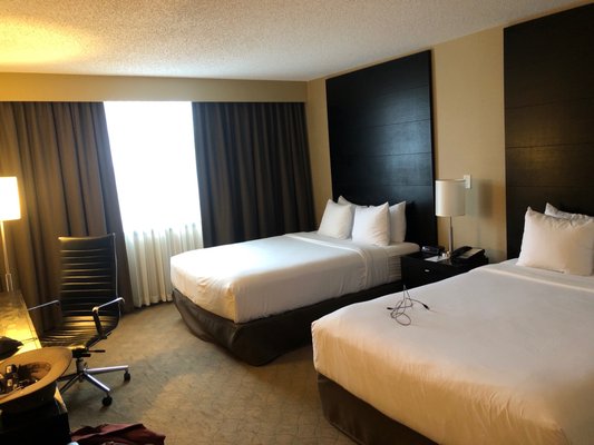 RADISSON HOTEL & CONVENTION CENTER EDMONTON - Updated December 2024 ...